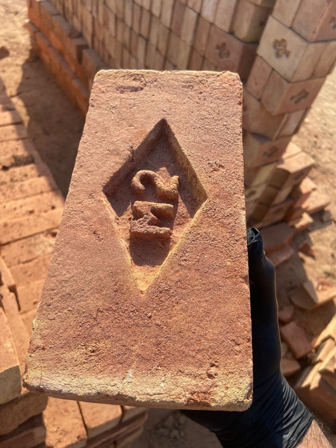 Clay Bricks - Pakistan Bricks